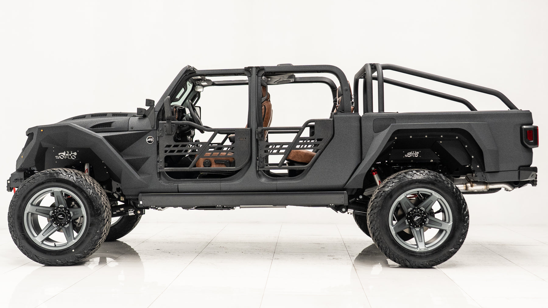 Jeep Gladiator Roll Bar Cage (2020-2025 JT) Aluminum with Black Armor Coating – Soflo Customs ...